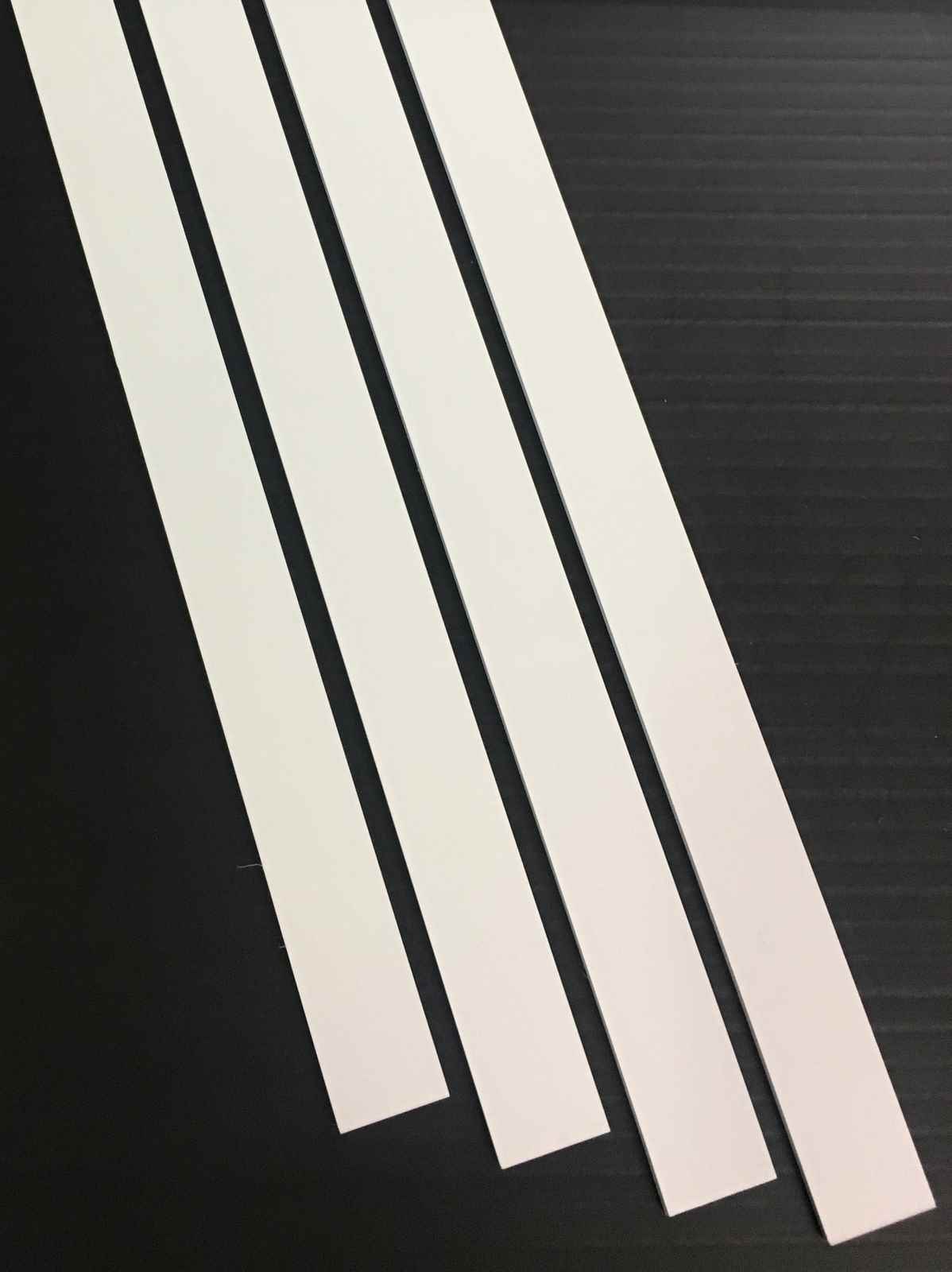 Evergreen, 4 Styrene Strip 600mm - 2.0 x 15.8mm 374